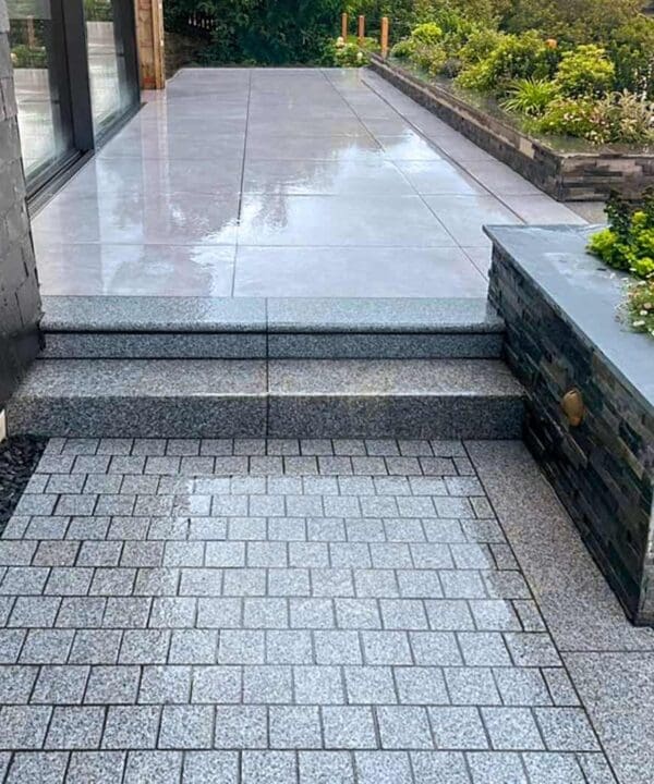 Schellevis Paving, Slabs & Large Format | Lowarth Paving